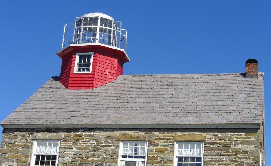 Historic Selkirk Lighthouse gets Durable New Roof | 2016-12-06 ...