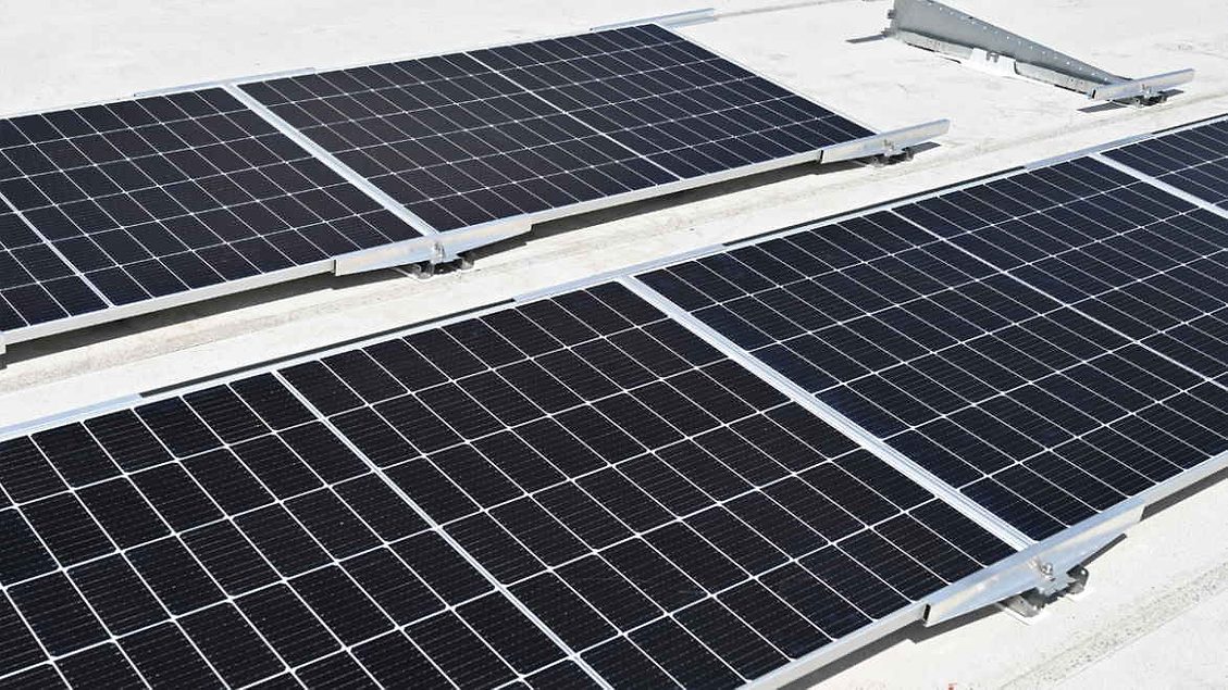 Sika Sarnafil Introduces First FM Approved Commercial Solar System ...